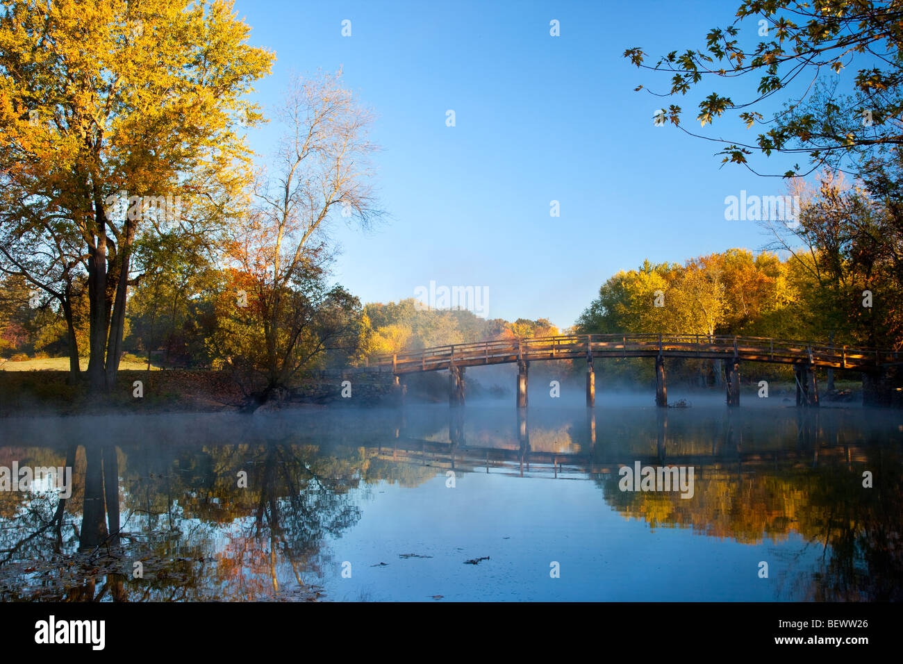 Concord bridge revolution hi-res stock photography and images - Alamy