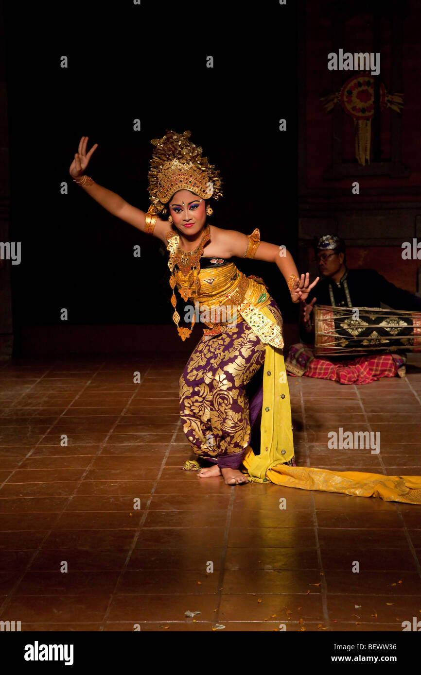 Legong Kraton female Balinese dancer, Bali Stock Photo - Alamy