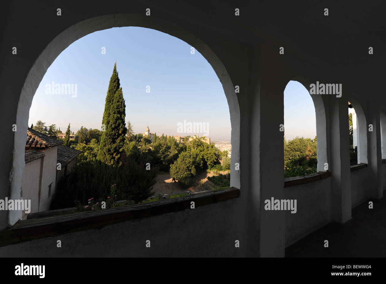 View through arch hi-res stock photography and images - Alamy
