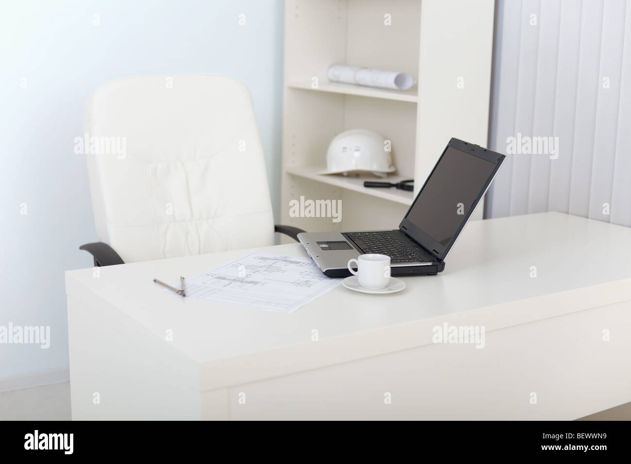 Office of chief engineer hi-res stock photography and images - Alamy