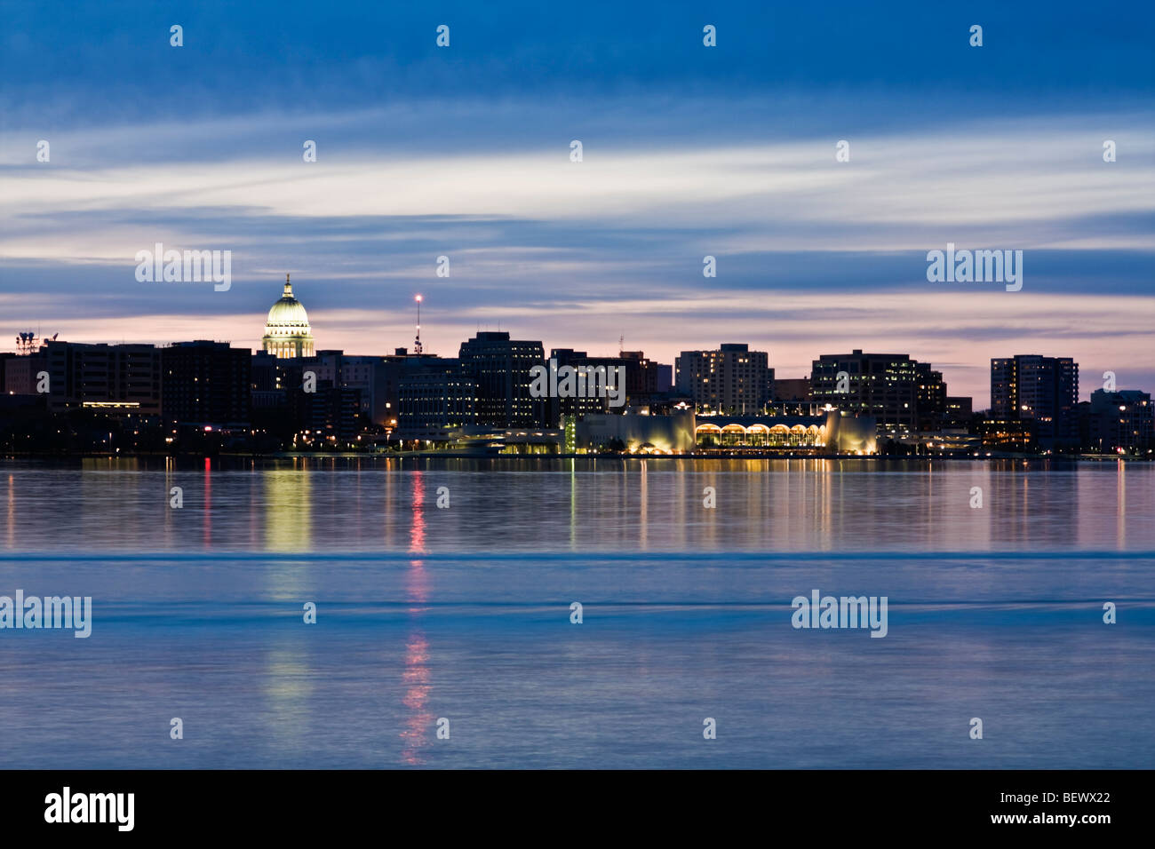 Downtown madison wisconsin hi-res stock photography and images - Alamy