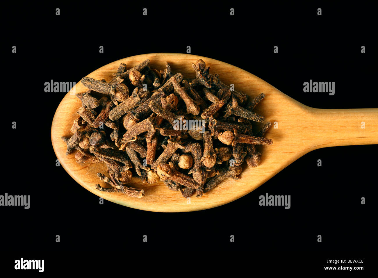 Whole cloves hi-res stock photography and images - Alamy