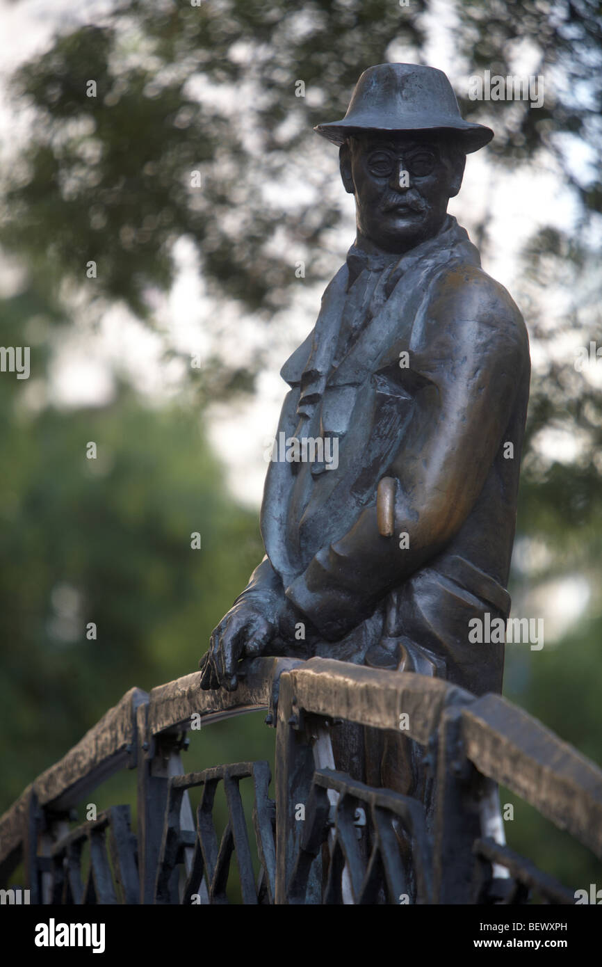 sculpture of Imre Nagy Stock Photo - Alamy