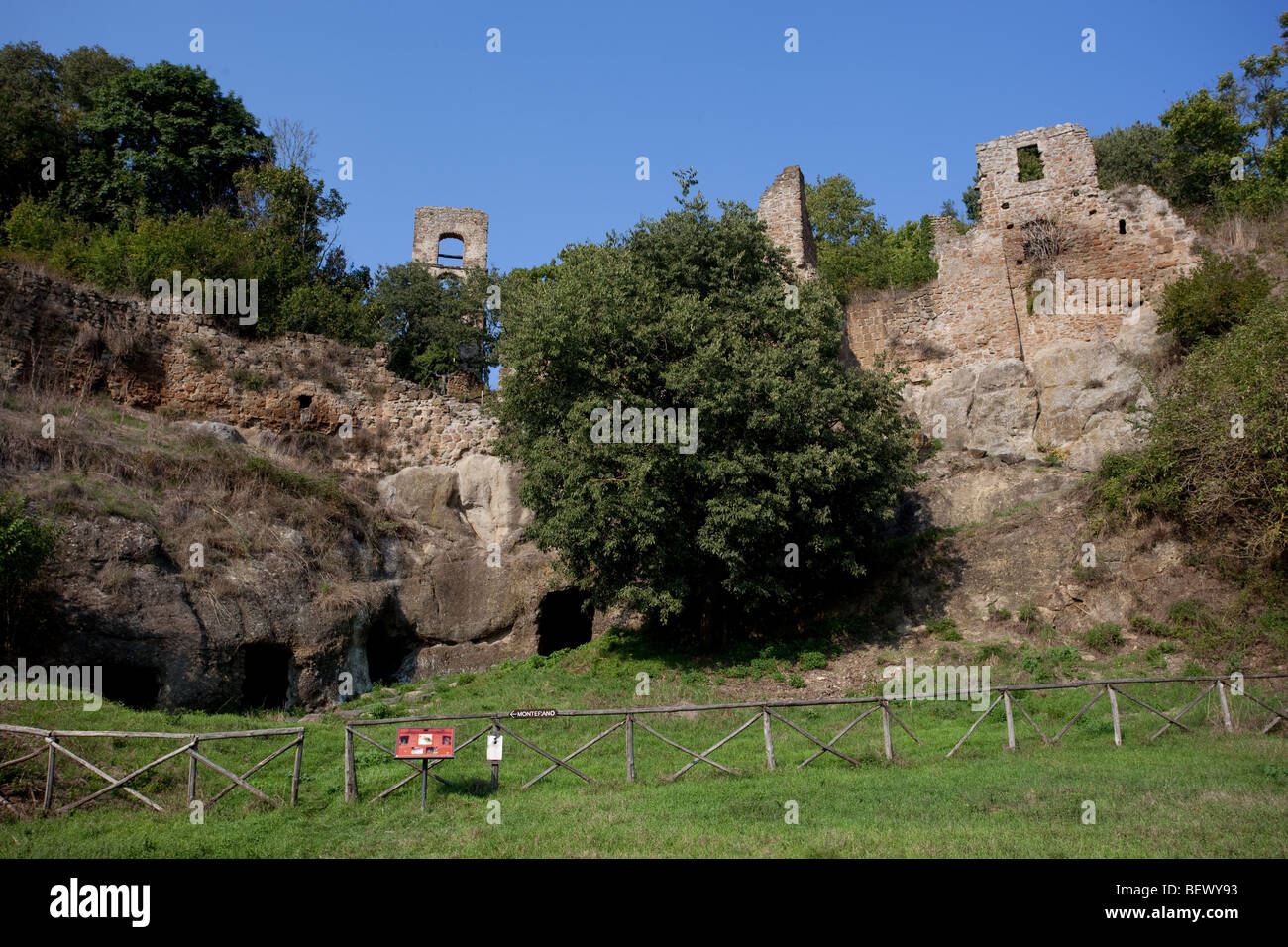 Canale monterano hi-res stock photography and images - Alamy