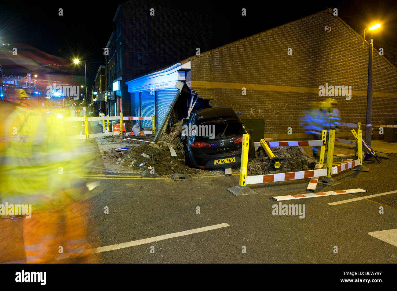 Car crashed building hi-res stock photography and images - Alamy