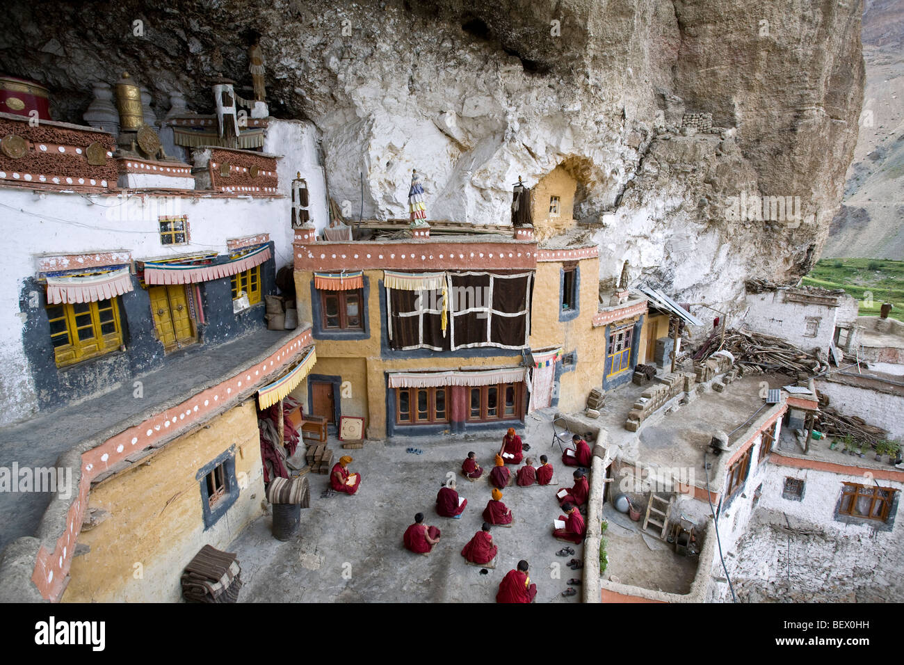 Novice monks studying the sacred texts. Phuktal monastery. Zanskar ...