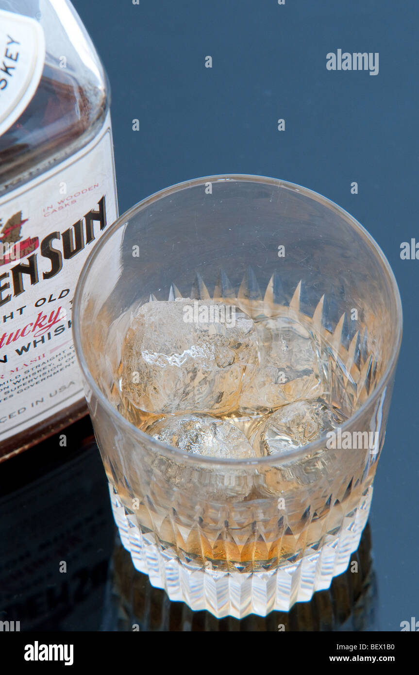 A small glass of whiskey Stock Photo - Alamy