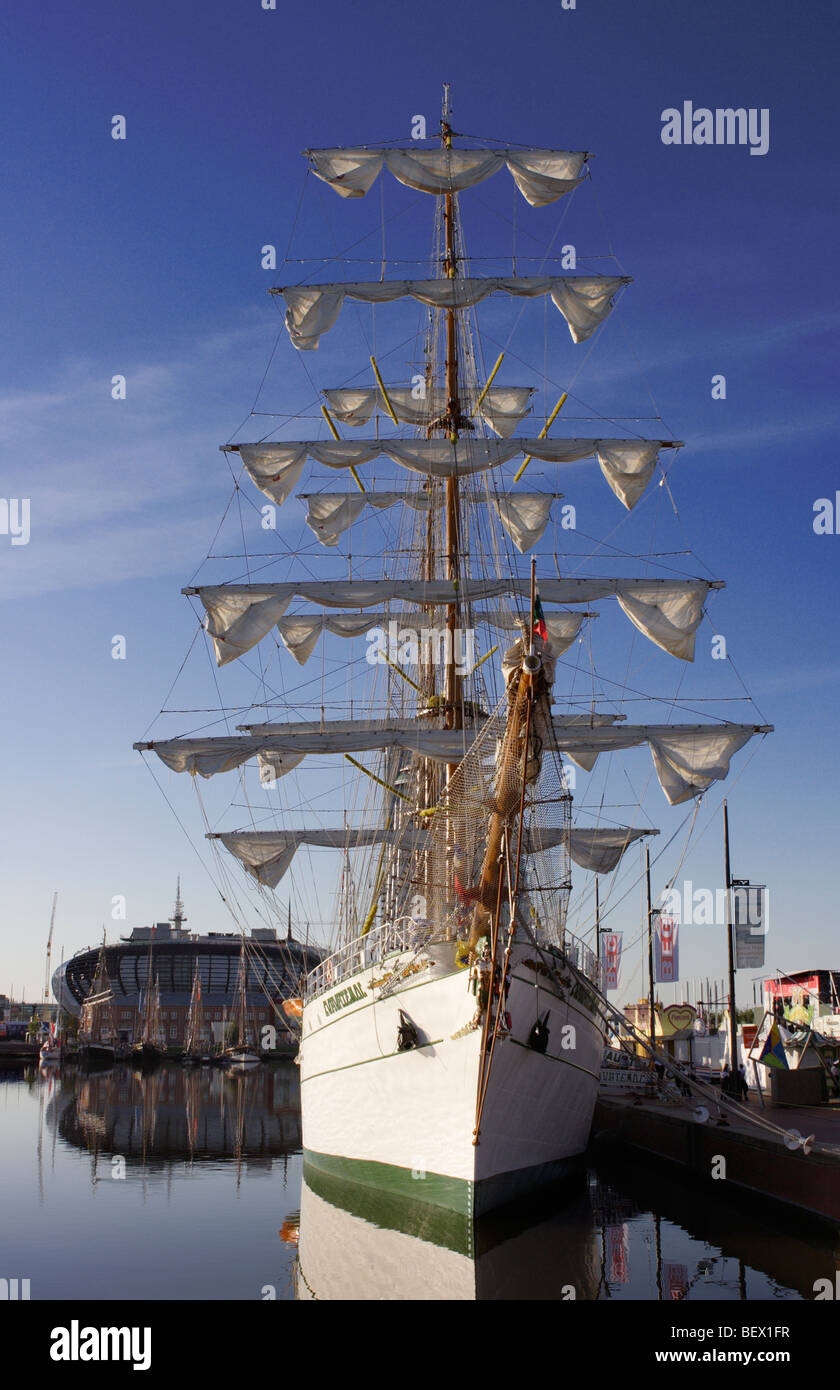 The mexican sailing ship Cuauhtémoc Stock Photo - Alamy