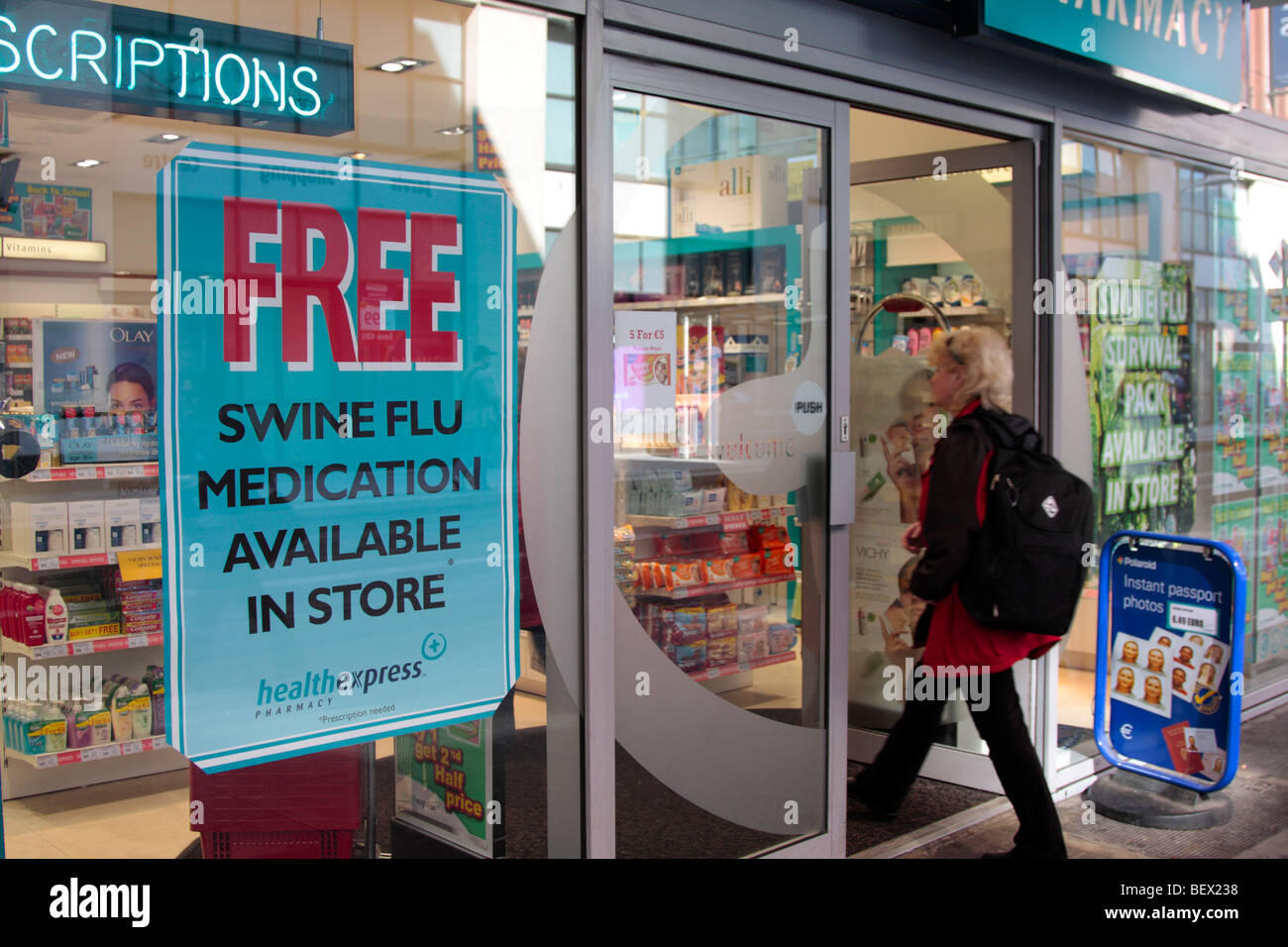 Pharmacy window hi-res stock photography and images - Alamy
