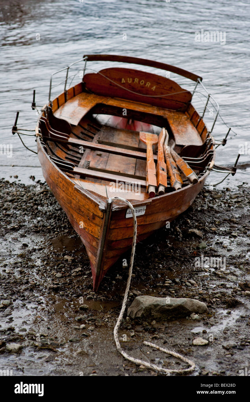 Boats at the lakeside boat landings on Derwentwater, Cumbria, The Lake ...