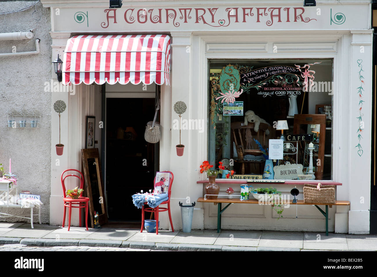 Shop shopping scotland hi-res stock photography and images - Alamy
