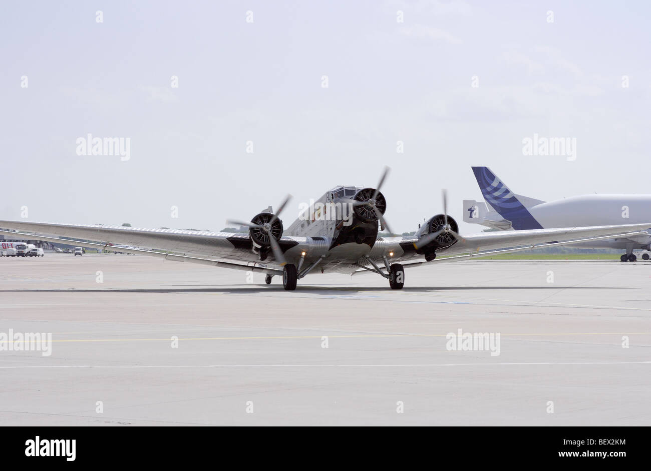 Junkers ju 52 plane hi-res stock photography and images - Alamy