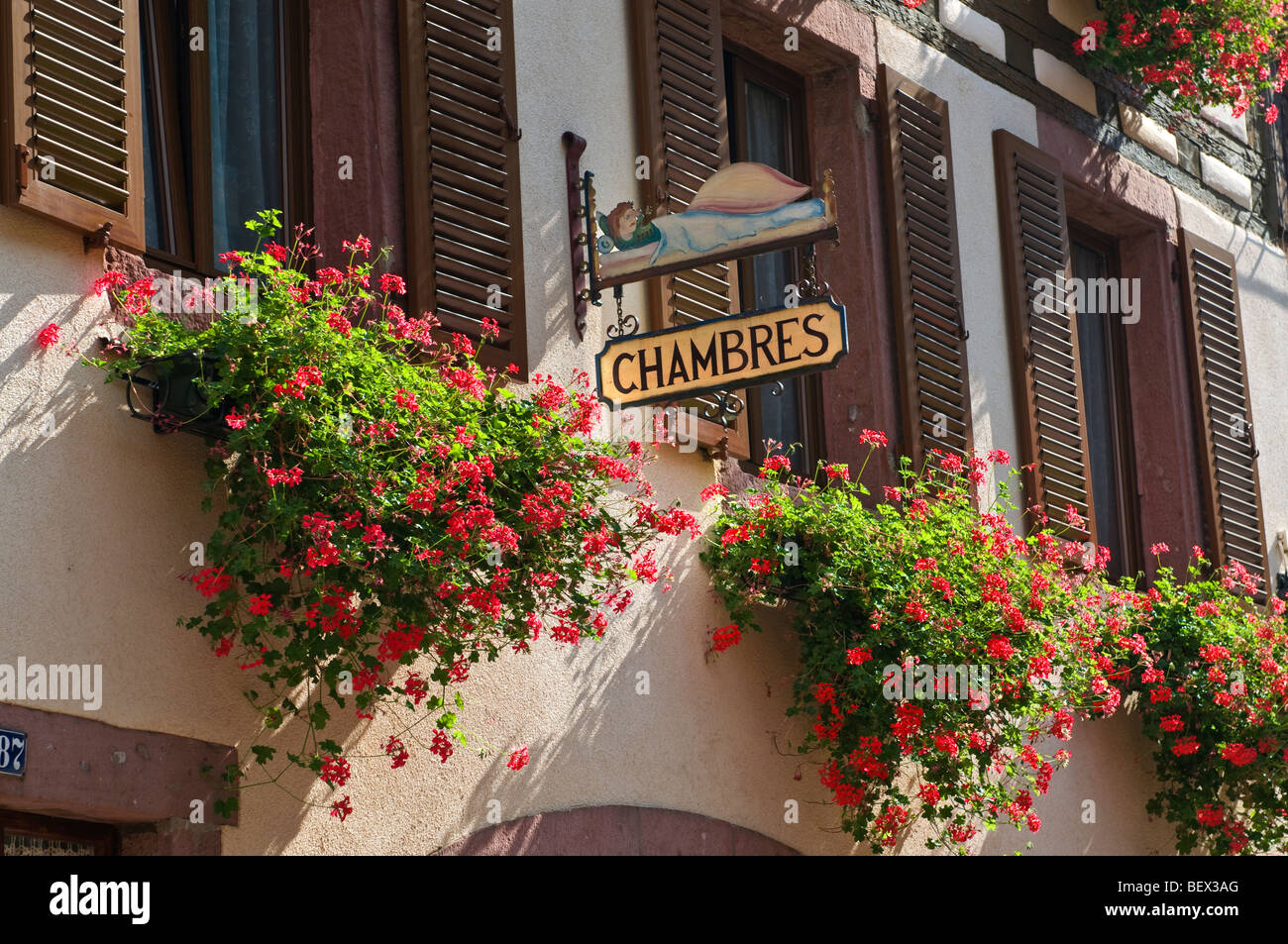 GITE CHAMBRES FRANCE FLOWERS Holiday vacation rooms rental French B+B ...