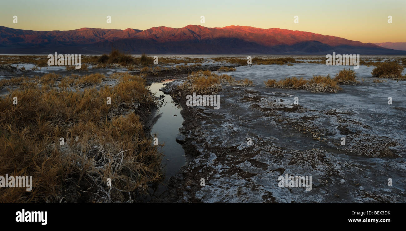 Furnace creek lake hi-res stock photography and images - Alamy
