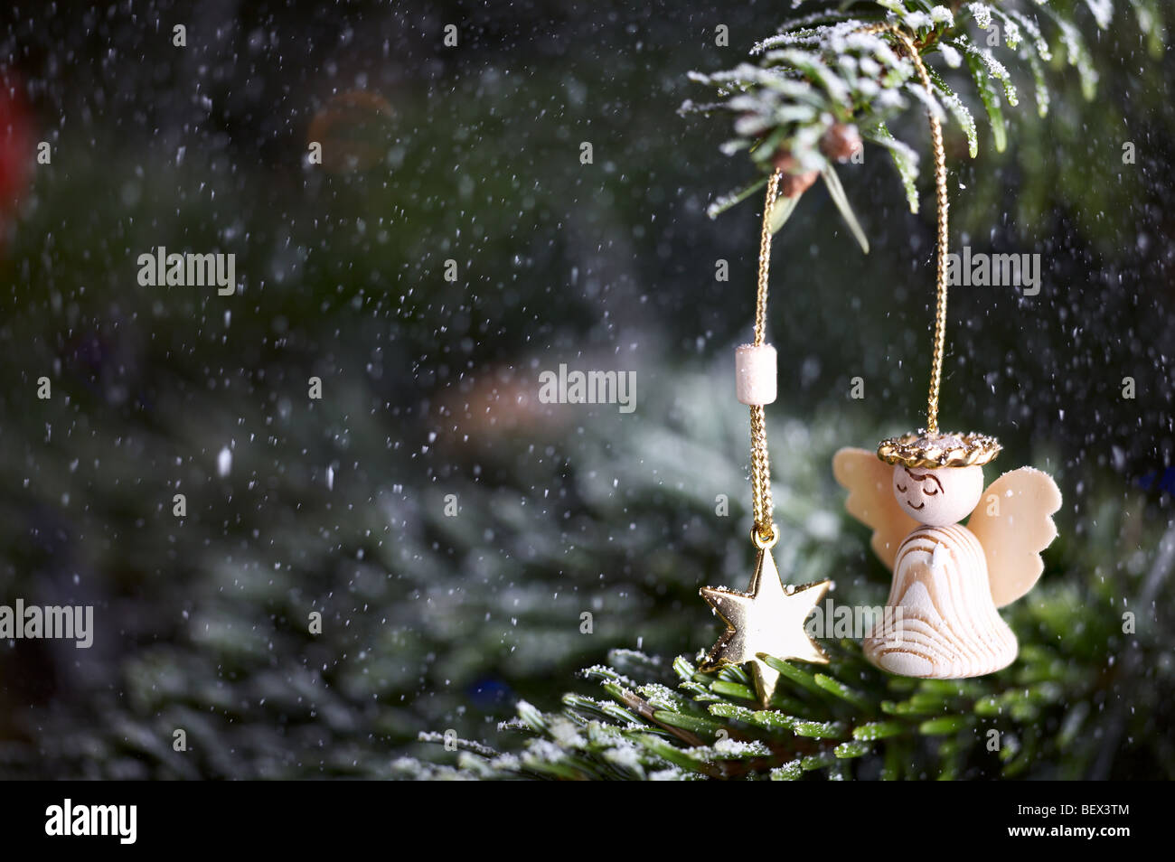 Angel close up tree decoration hi-res stock photography and images - Alamy