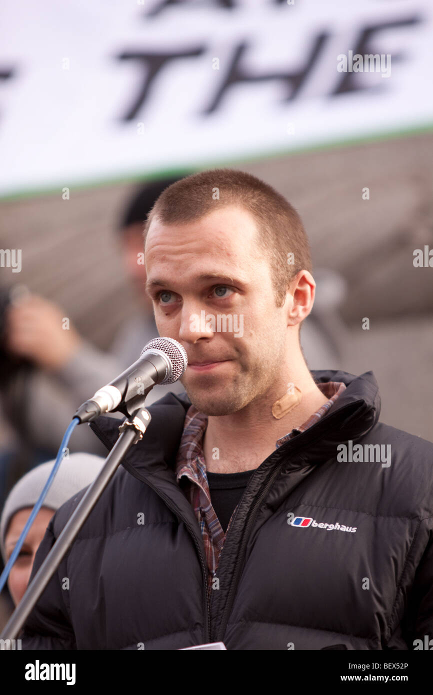 Lance Corporal Joe Glenton at anti-war demonstration Stock Photo - Alamy