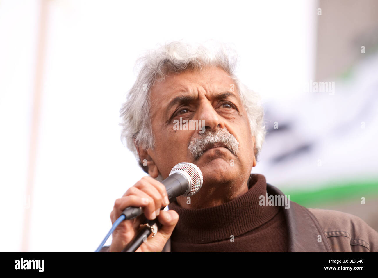 Tariq Ali at Anti-War demonstration, Trafalgar Square, London Stock ...