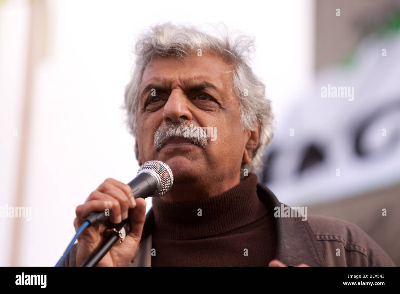 Tariq Ali at Anti-War demonstration, Trafalgar Square, London Stock ...