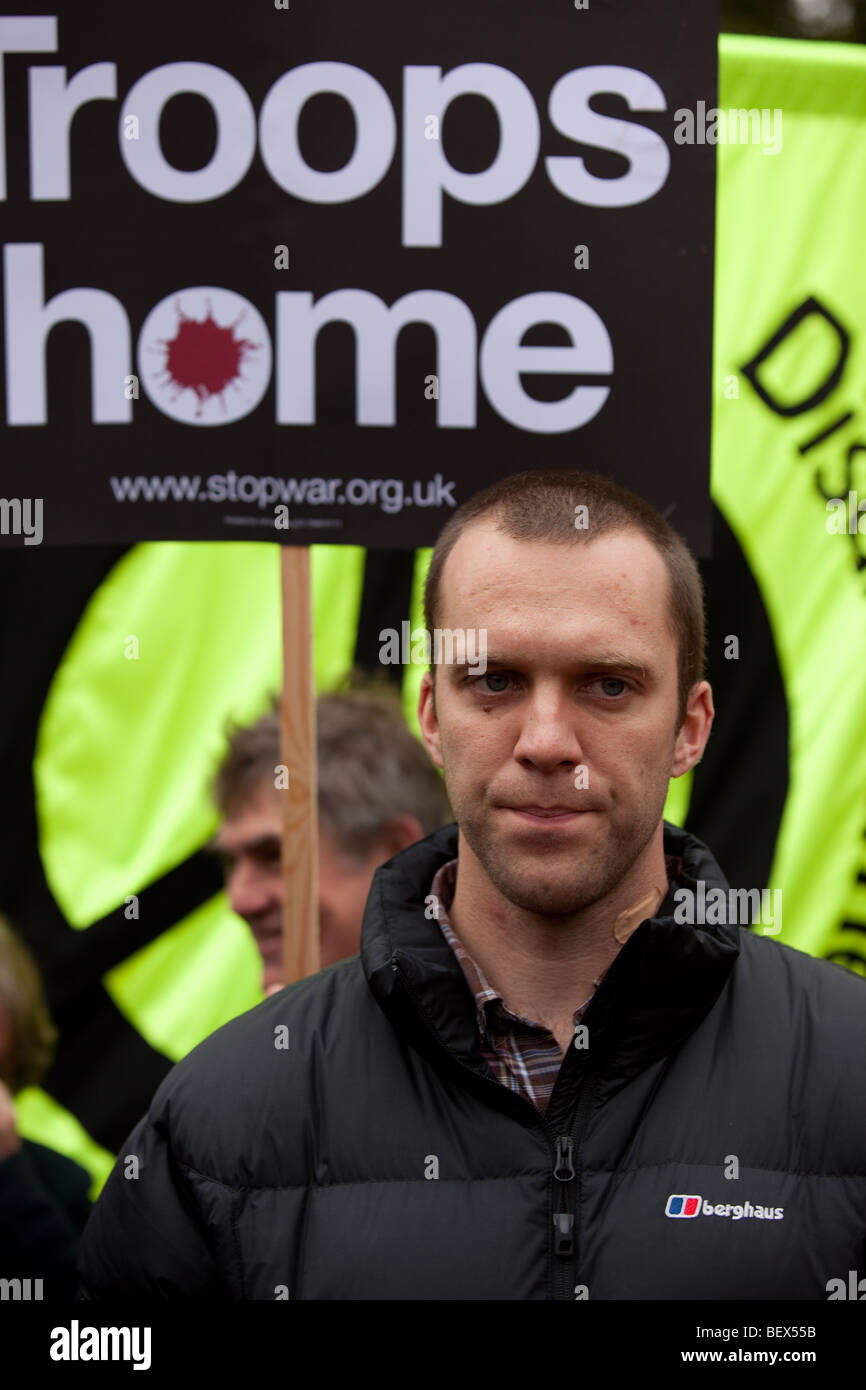 Lance Corporal Joe Glenton at anti-war demonstration Stock Photo - Alamy