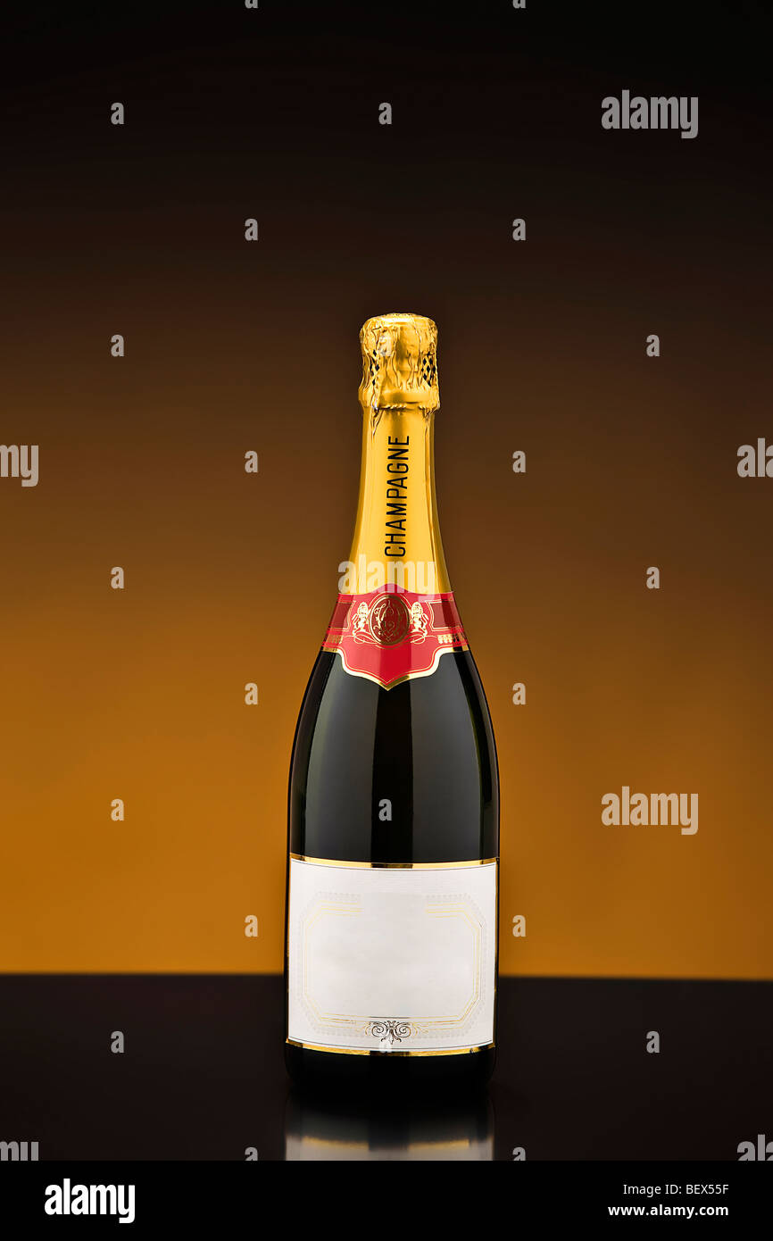 bottle of champagne Stock Photo - Alamy