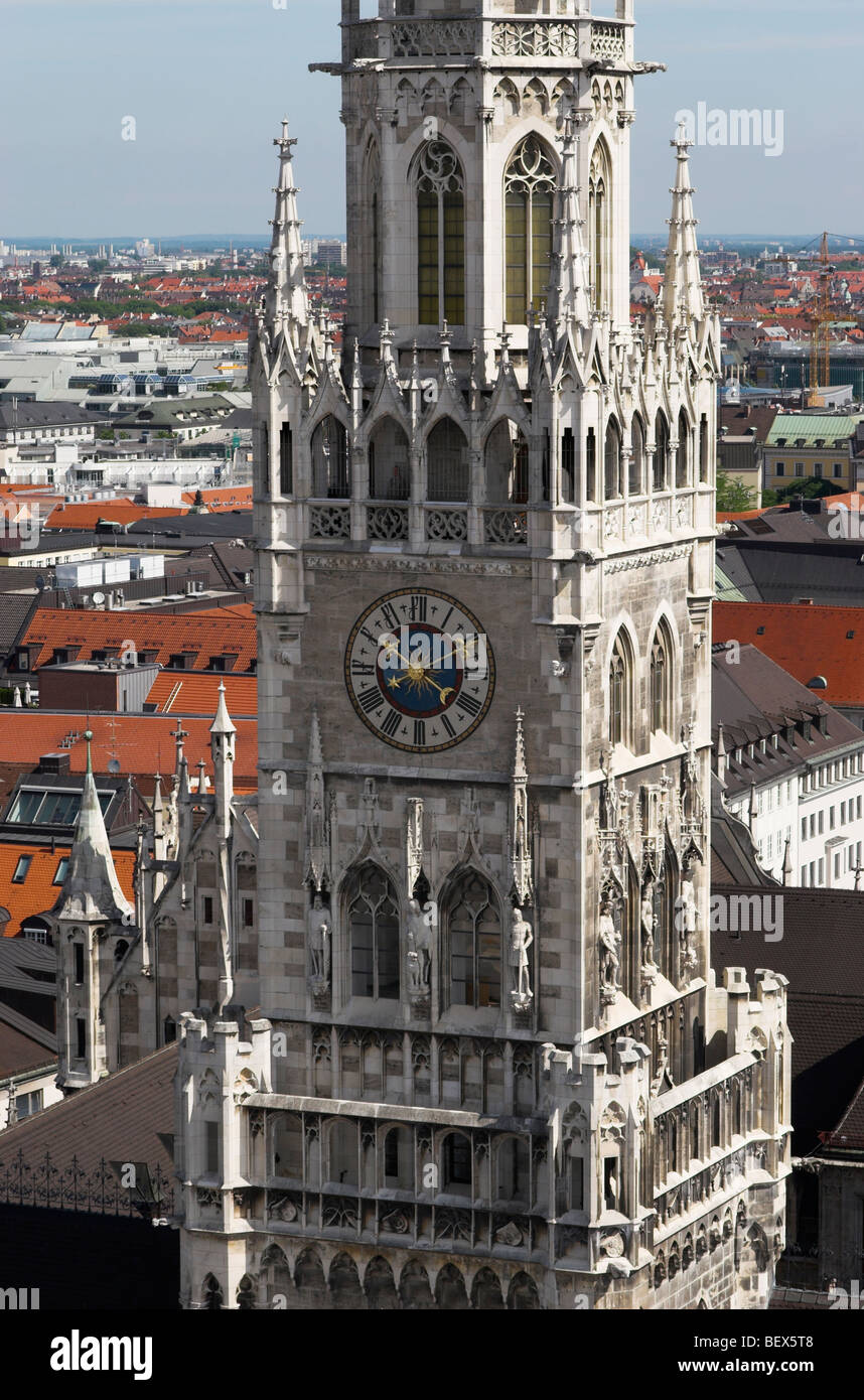 Clock tower, The New Town Hall (Neues Rathaus), Munich, Germany Stock ...