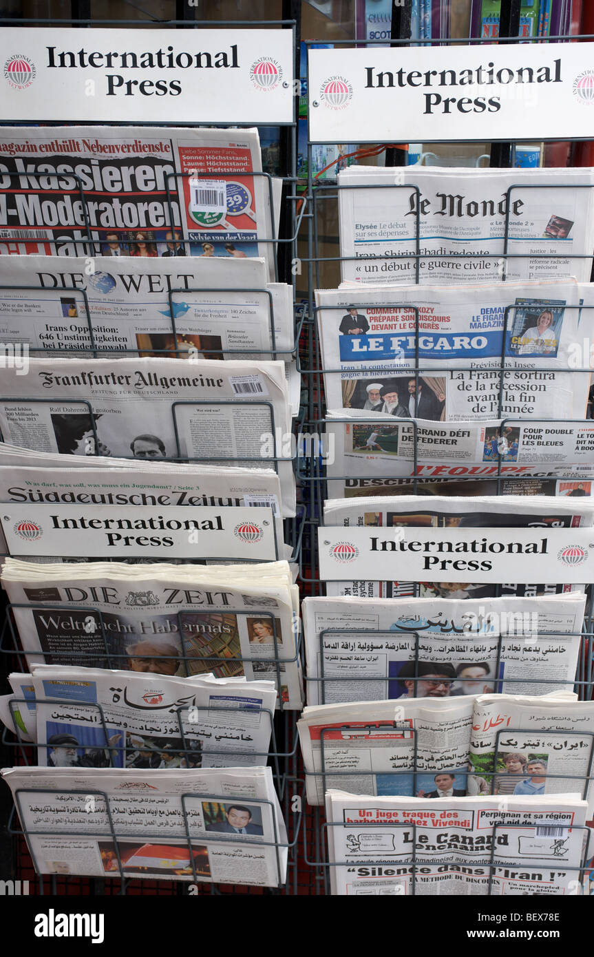 International newspaper stand Stock Photo - Alamy