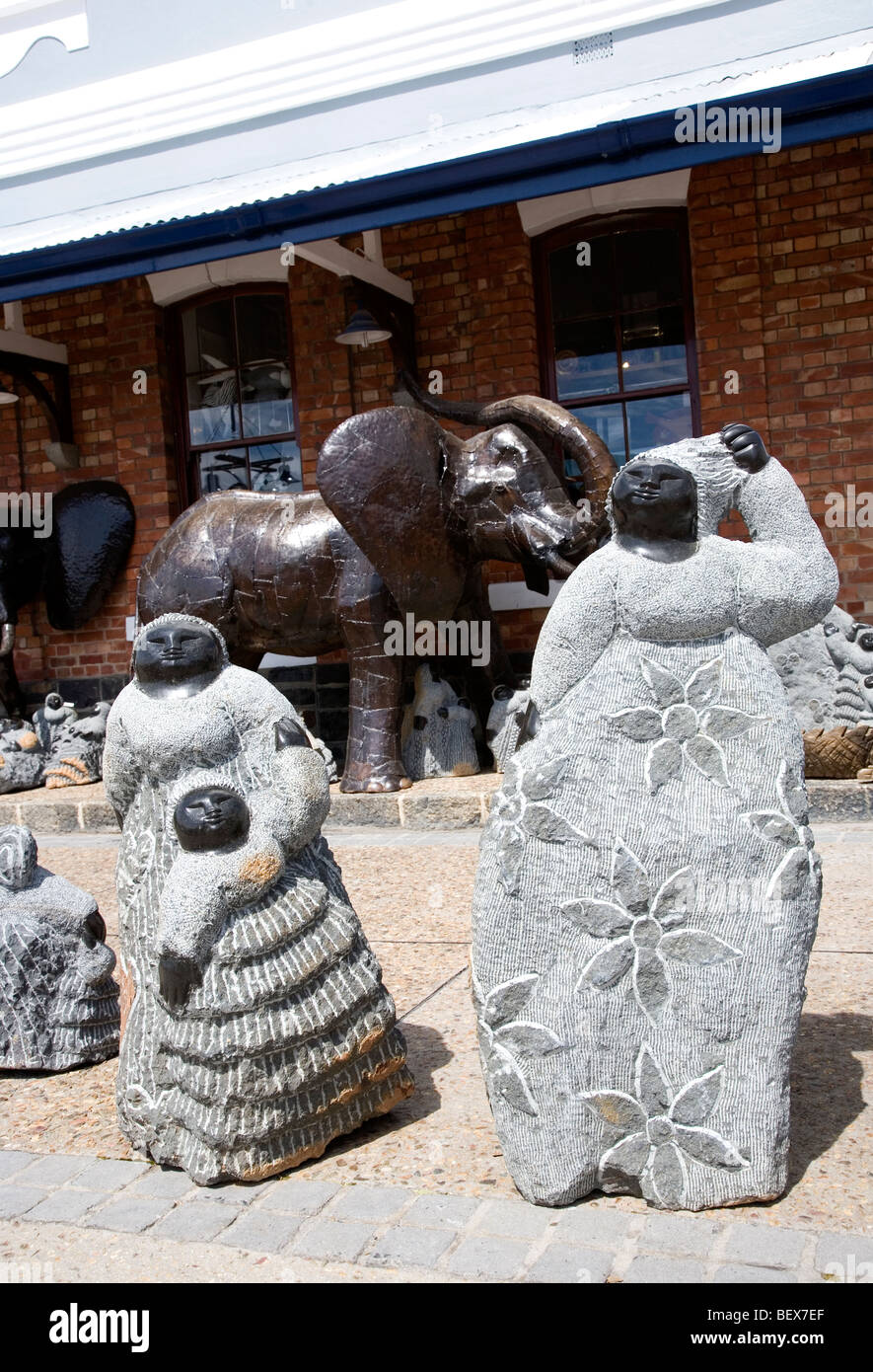 African Curios and statues Stock Photo - Alamy