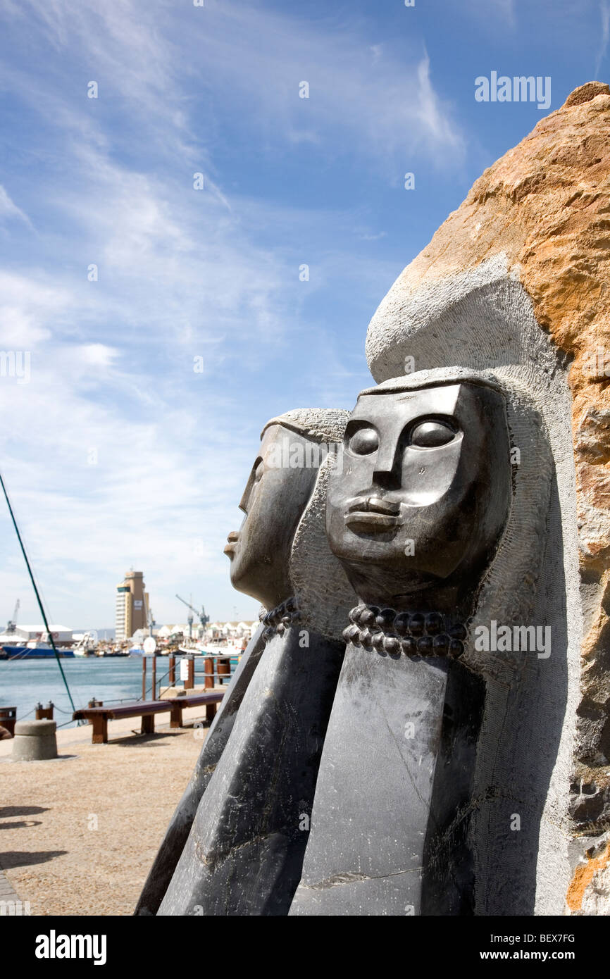 African curio hi-res stock photography and images - Alamy