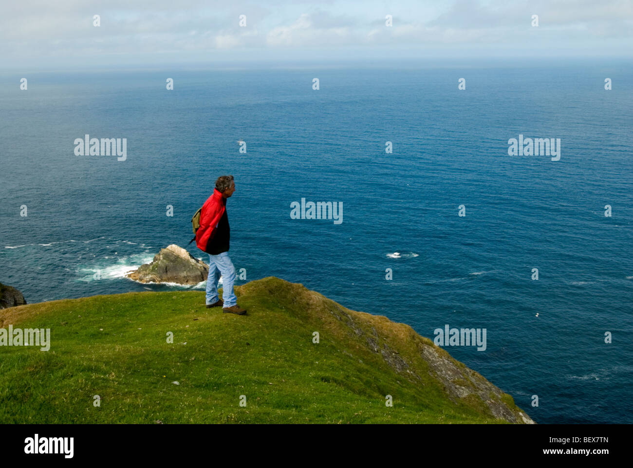 Man collapsed on grass hi-res stock photography and images - Alamy