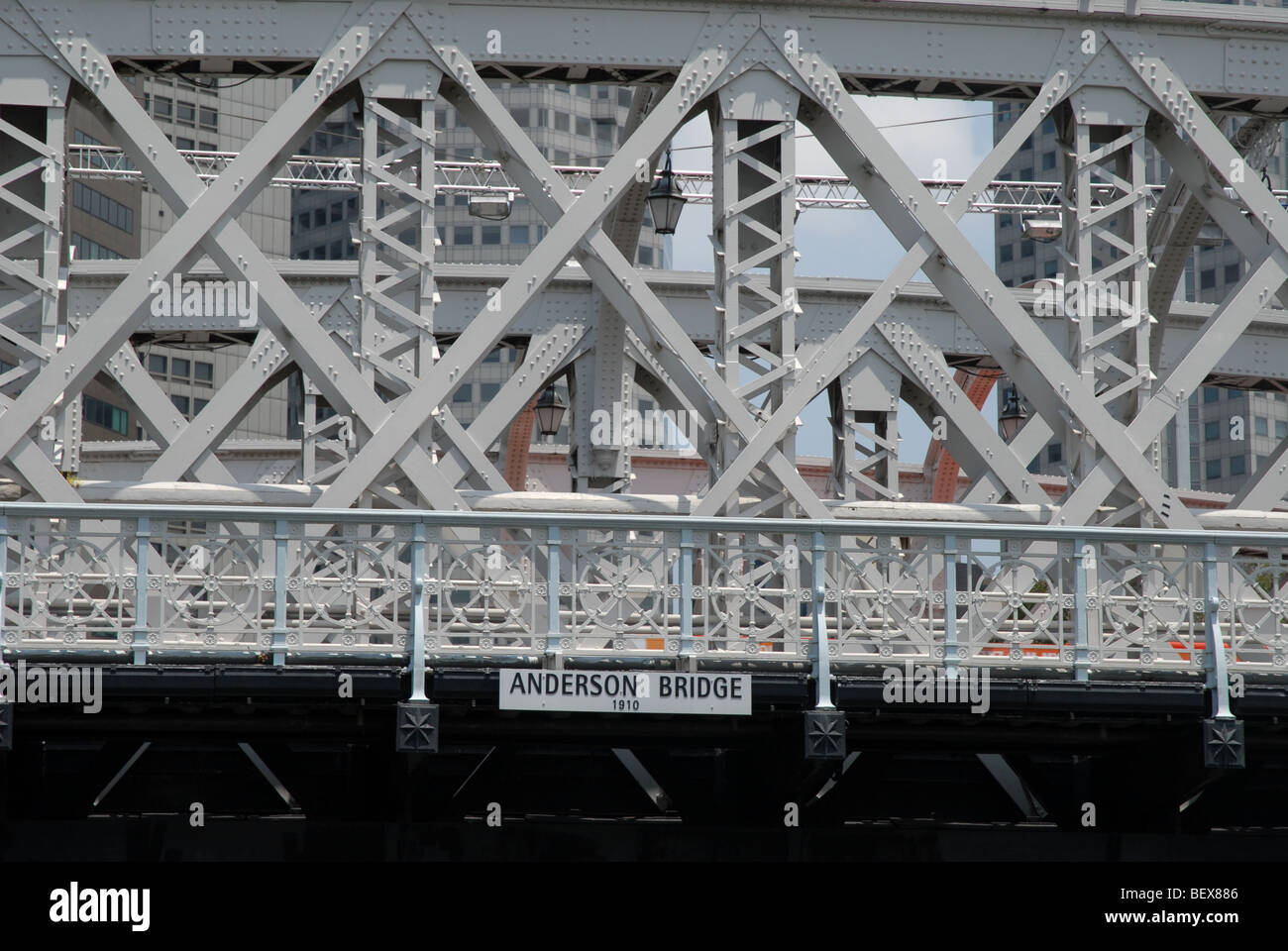Anderson bridge singapore hi-res stock photography and images - Alamy