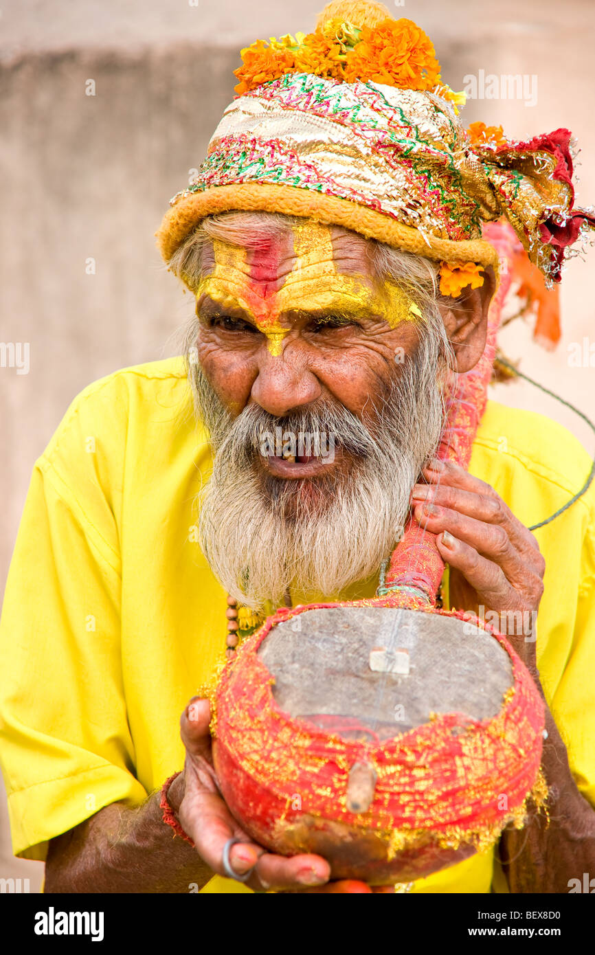Female sadhu india hi-res stock photography and images - Alamy