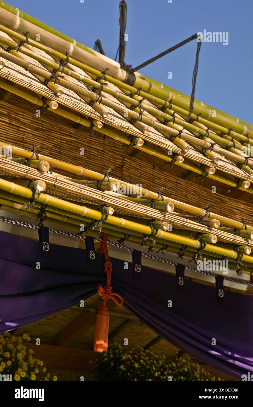 Traditional japanese roofing hi-res stock photography and images - Alamy