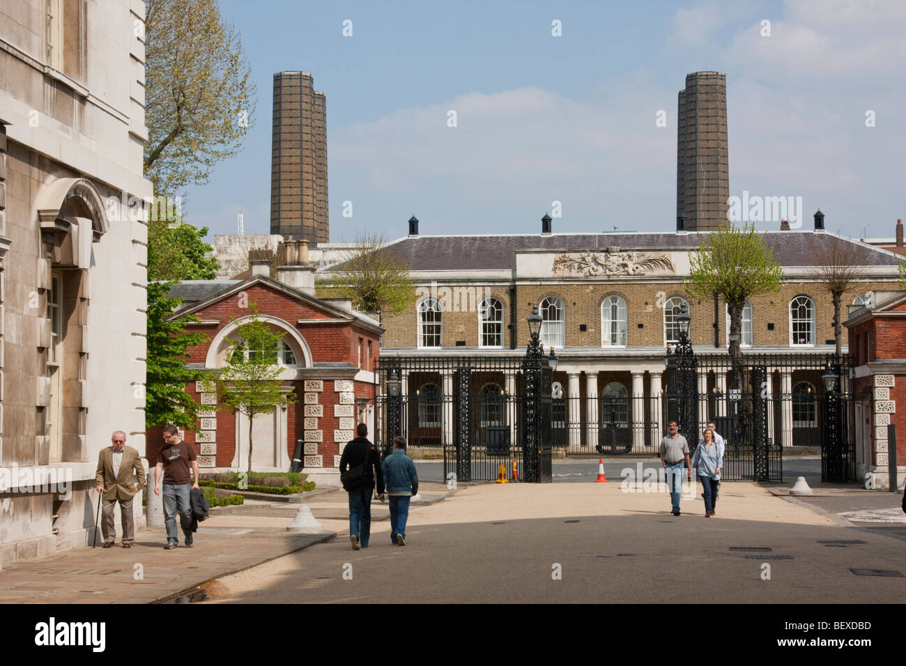 University buildings hi-res stock photography and images - Alamy