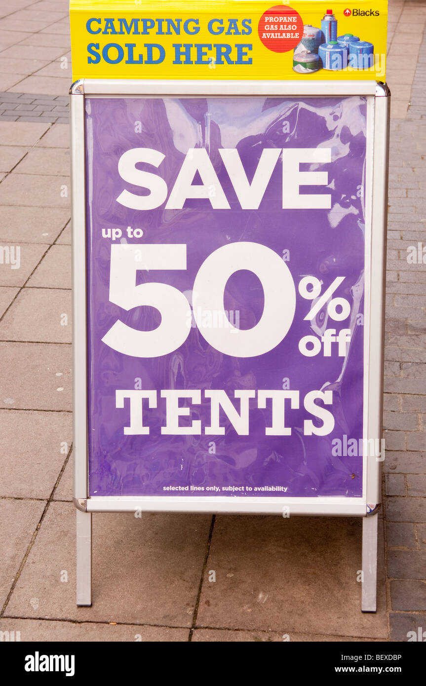 Tent store hi-res stock photography and images - Alamy