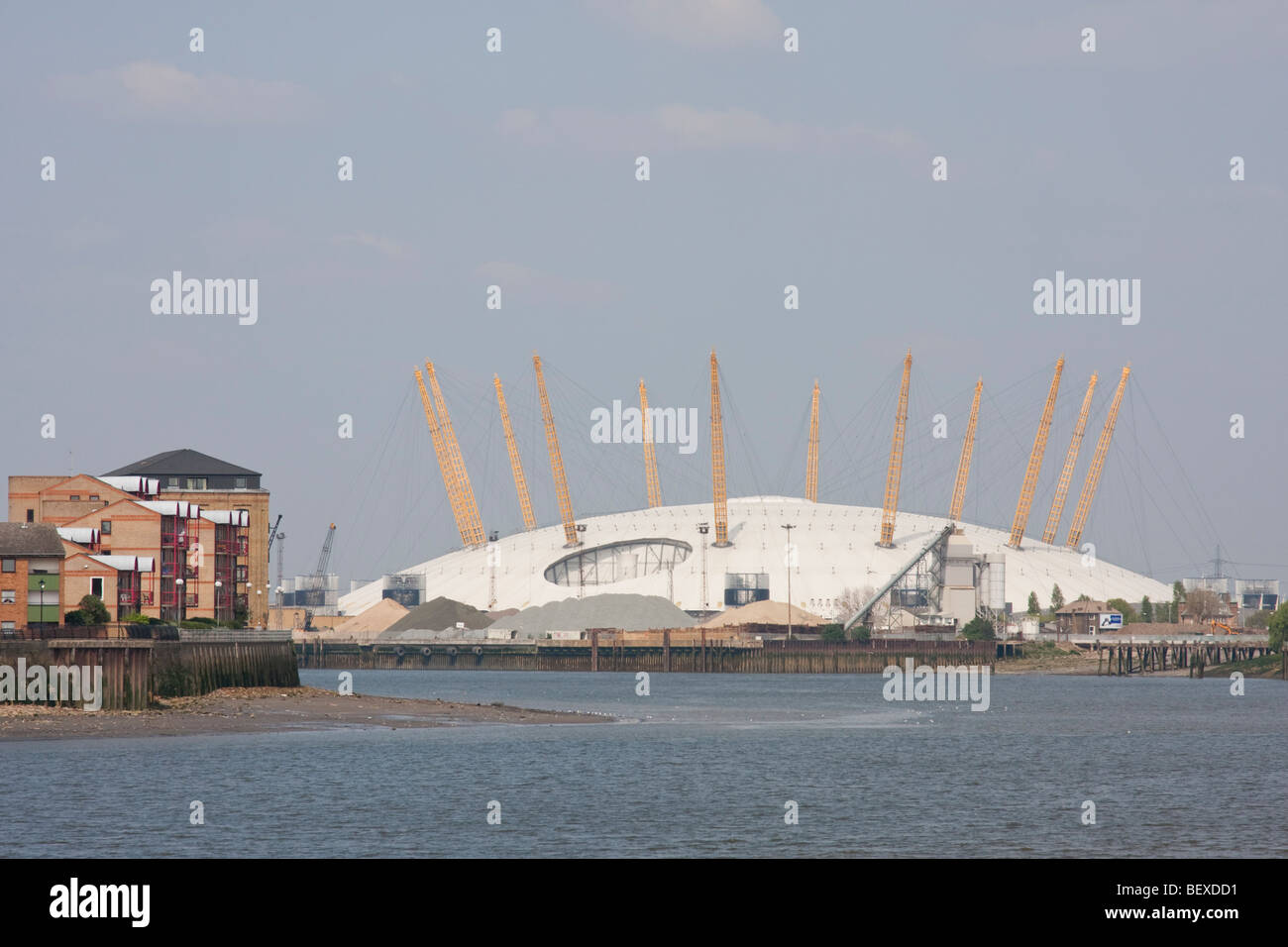 The 02 dome hi-res stock photography and images - Alamy
