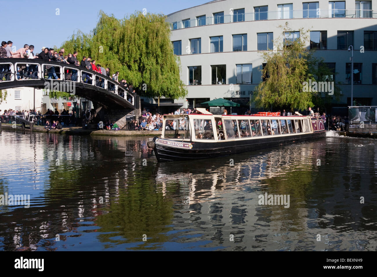 Camden lock boat hi-res stock photography and images - Alamy