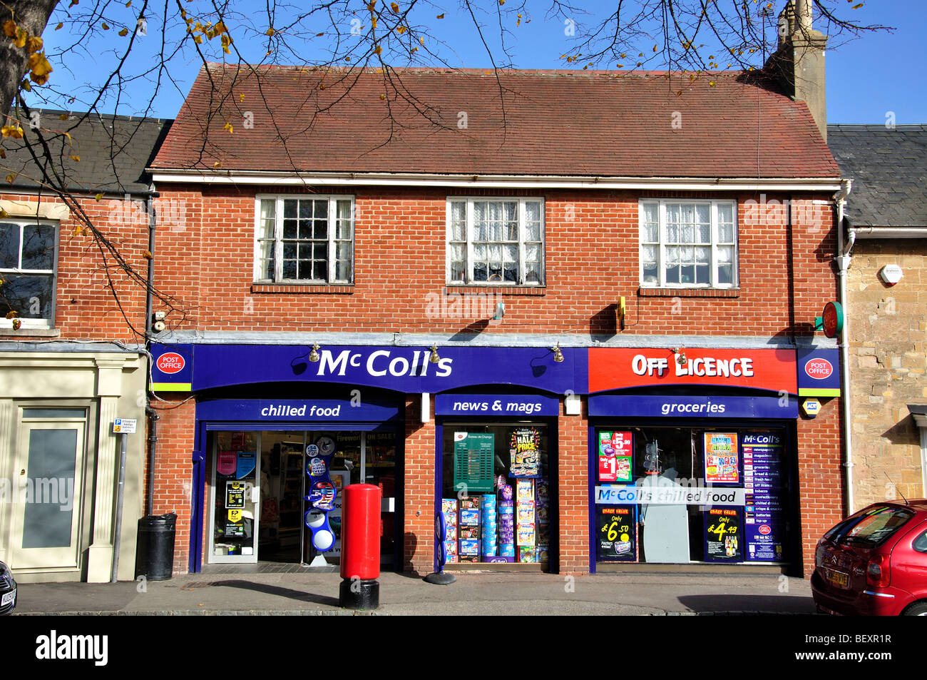 Mccolls shops hi-res stock photography and images - Alamy