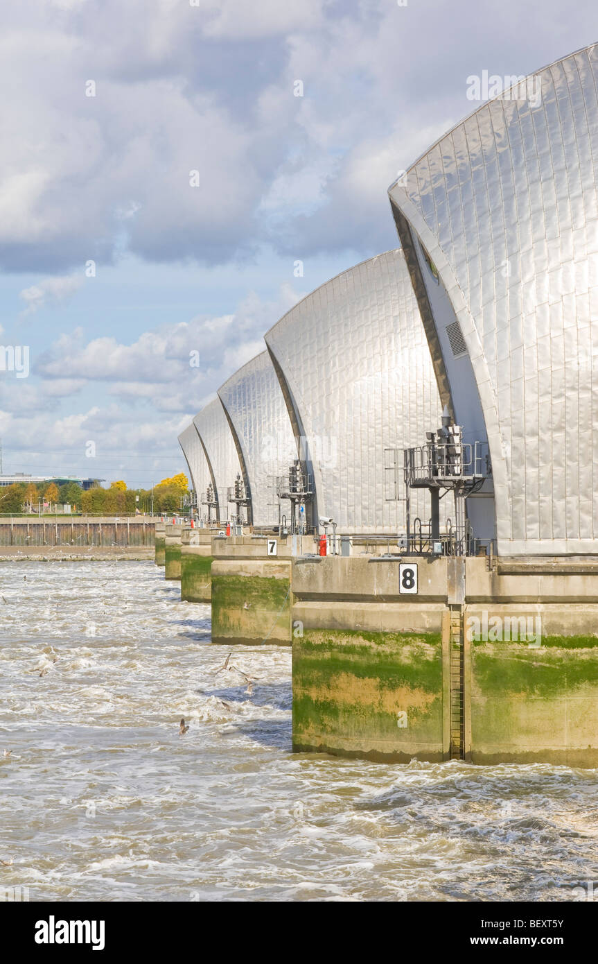 High level flood gates hi-res stock photography and images - Alamy