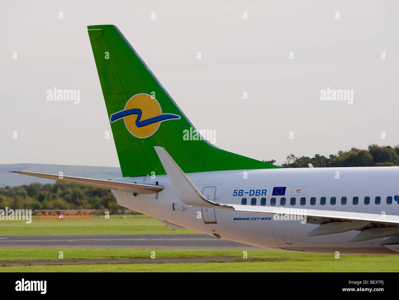 Boeing 737 winglet hi-res stock photography and images - Alamy