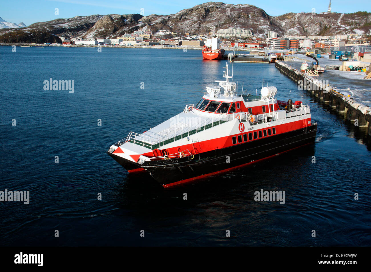 Catamaran ferry boat hi-res stock photography and images - Alamy