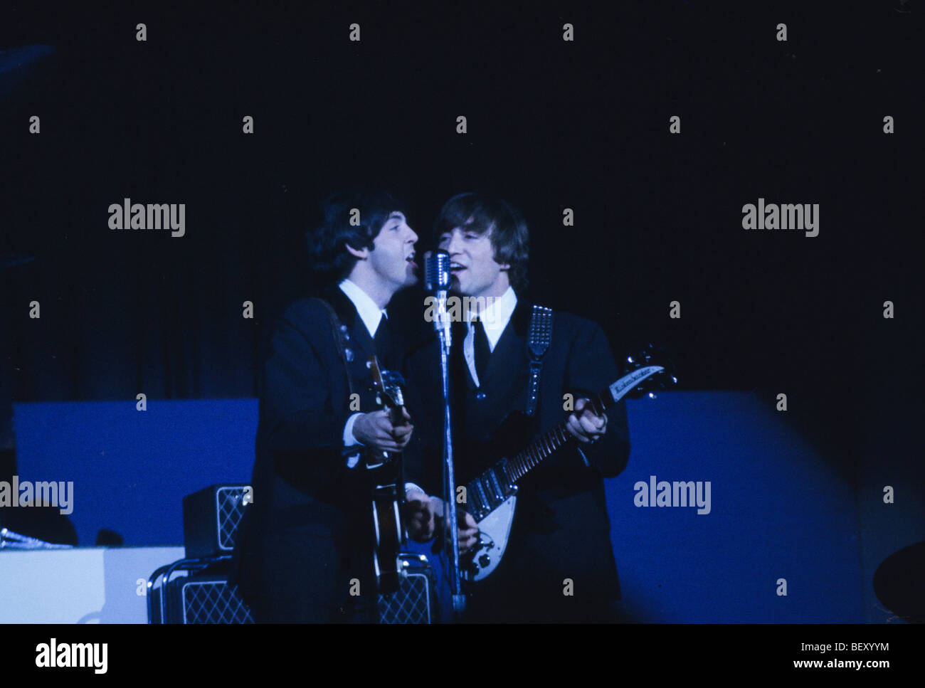 Beatles with instruments hi-res stock photography and images - Alamy