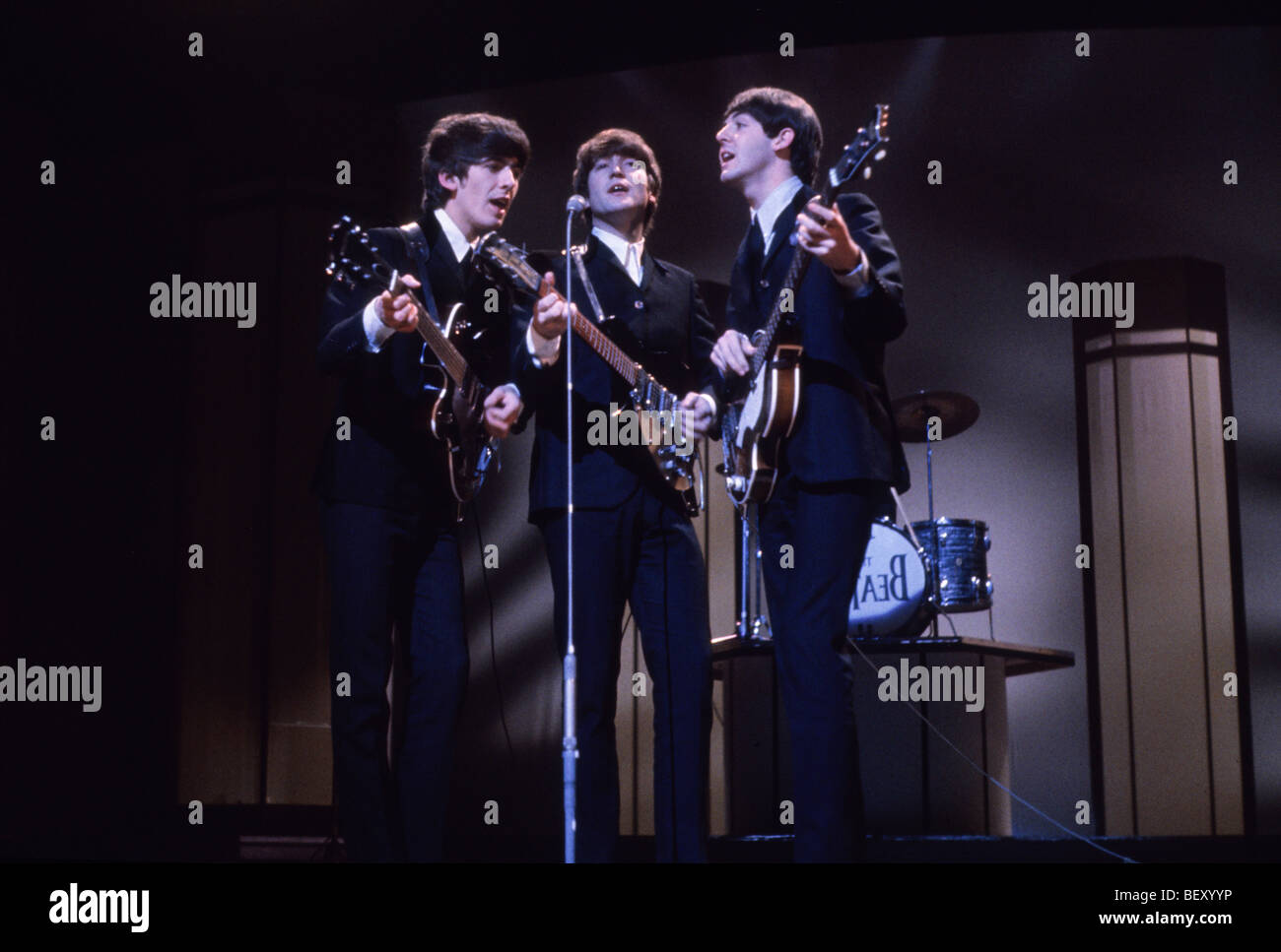 Beatles with instruments hi-res stock photography and images - Alamy