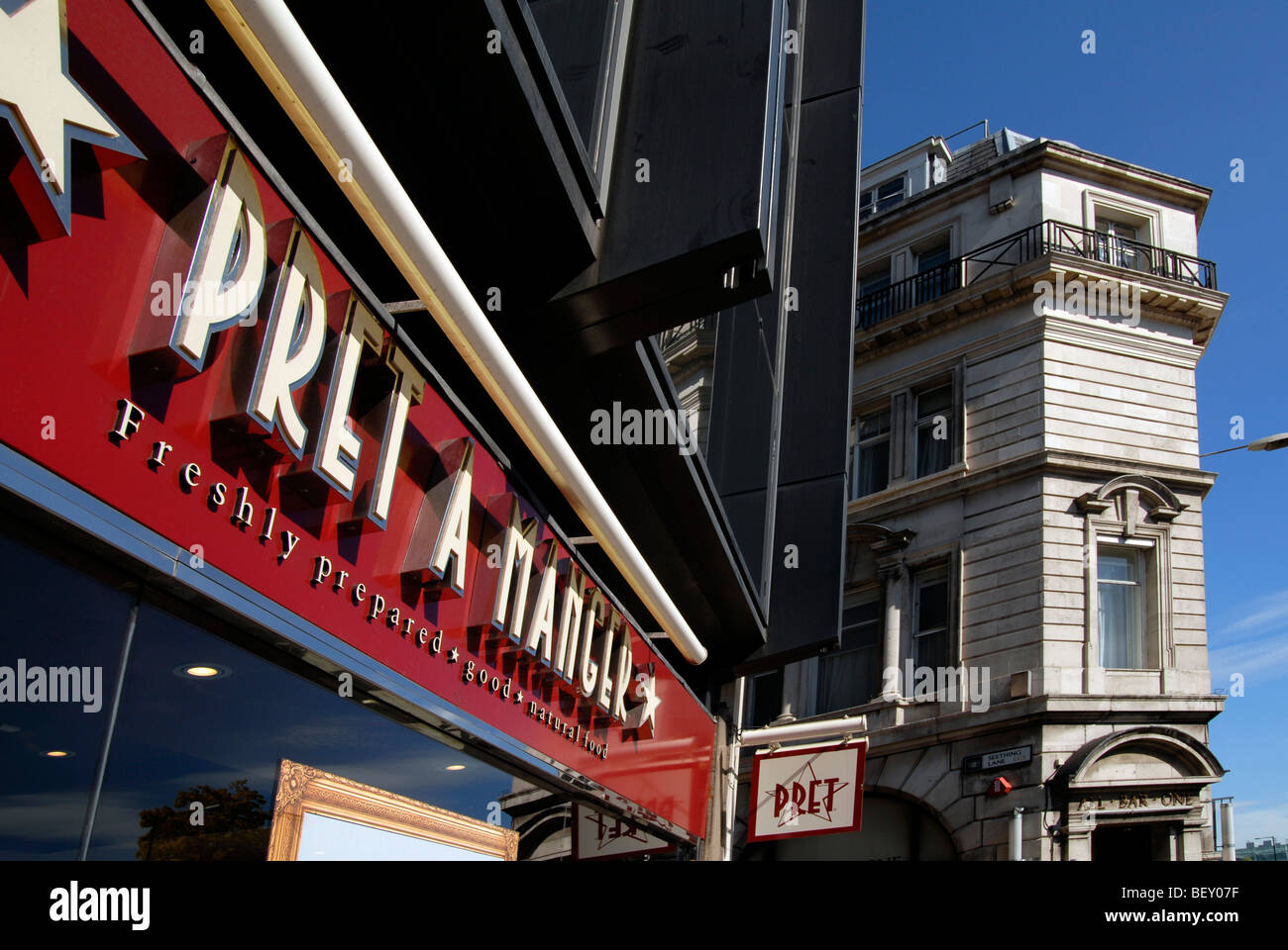 Pret logo hi-res stock photography and images - Alamy