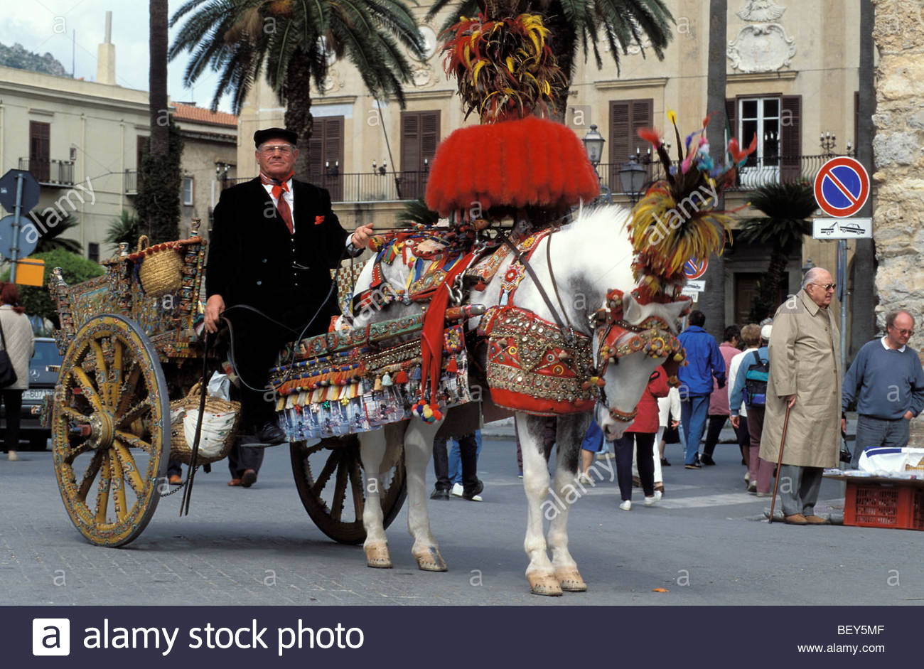 Sicilian Horse Cart High Resolution Stock Photography and Images - Alamy