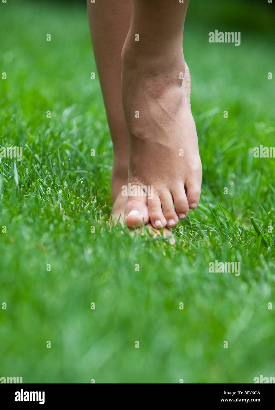 young woman, feet on meadow Stock Photo - Alamy young woman, feet on meadow Stock Photo - Alamy