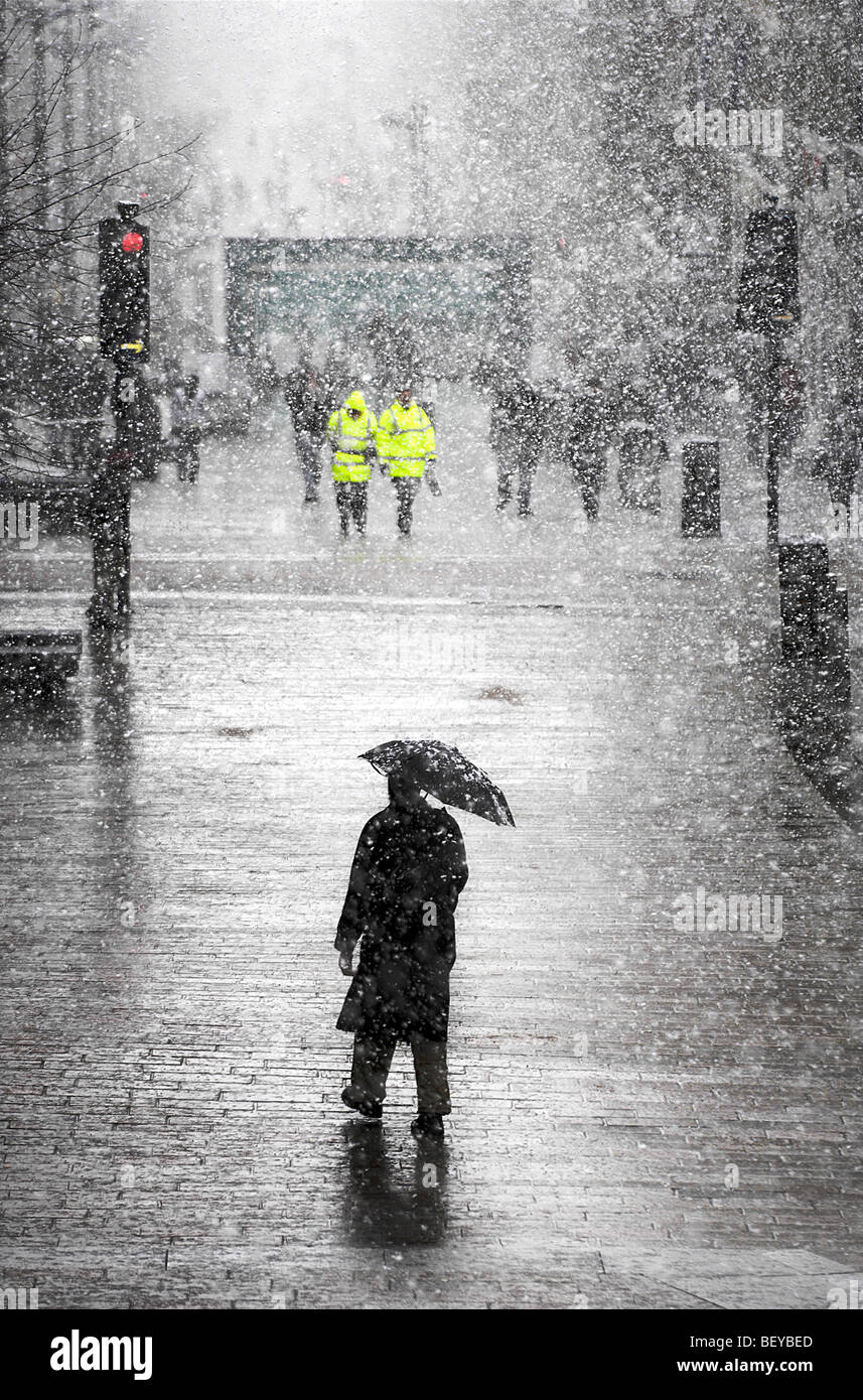 Scottish street snow hi-res stock photography and images - Alamy