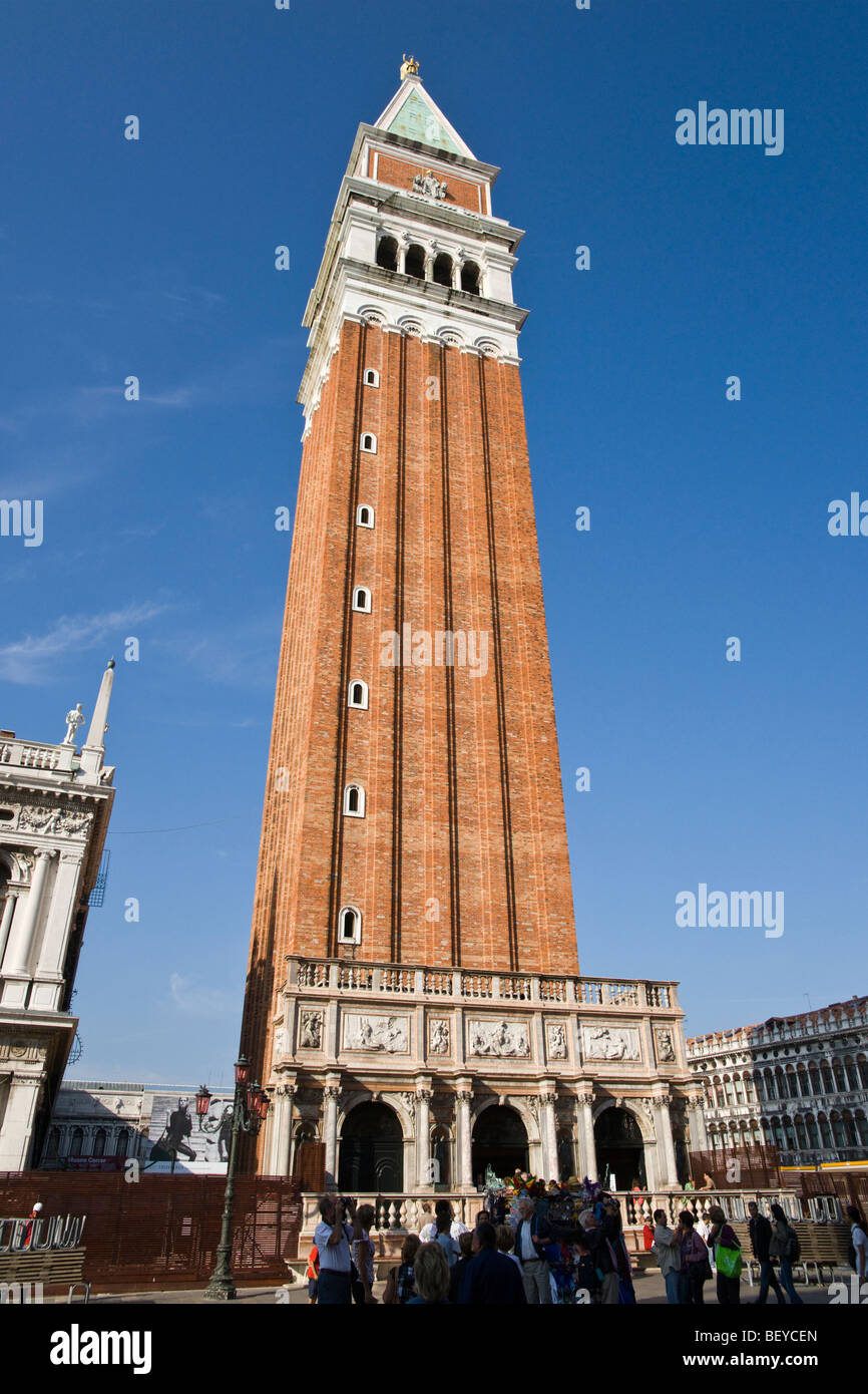 St marks campanile venice hi-res stock photography and images - Alamy