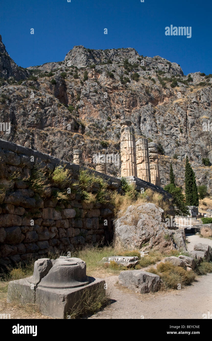 Ancient delphi mount parnassus ellada hi-res stock photography and ...