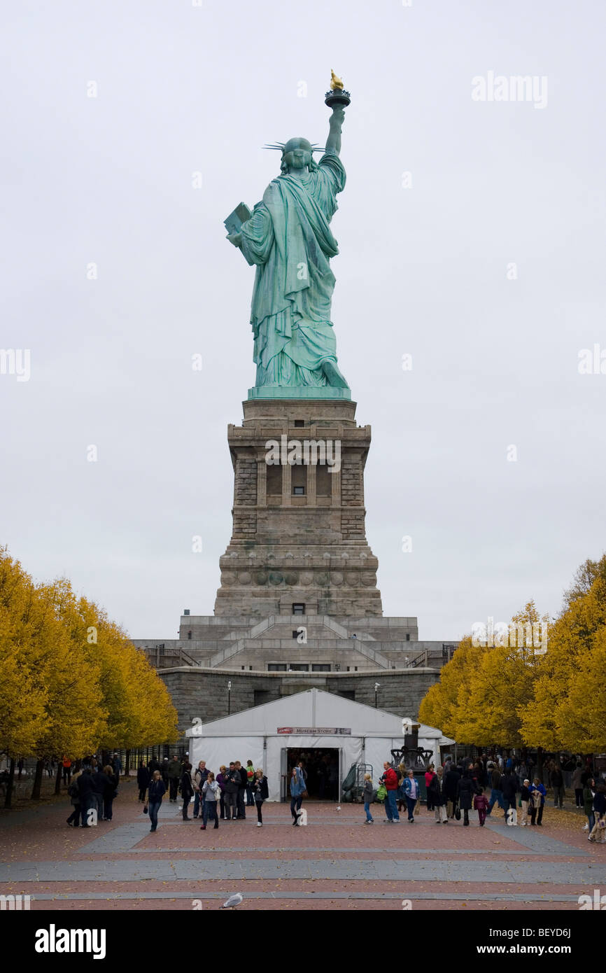 The backside of the Statue of Liberty, New York City Stock Photo - Alamy