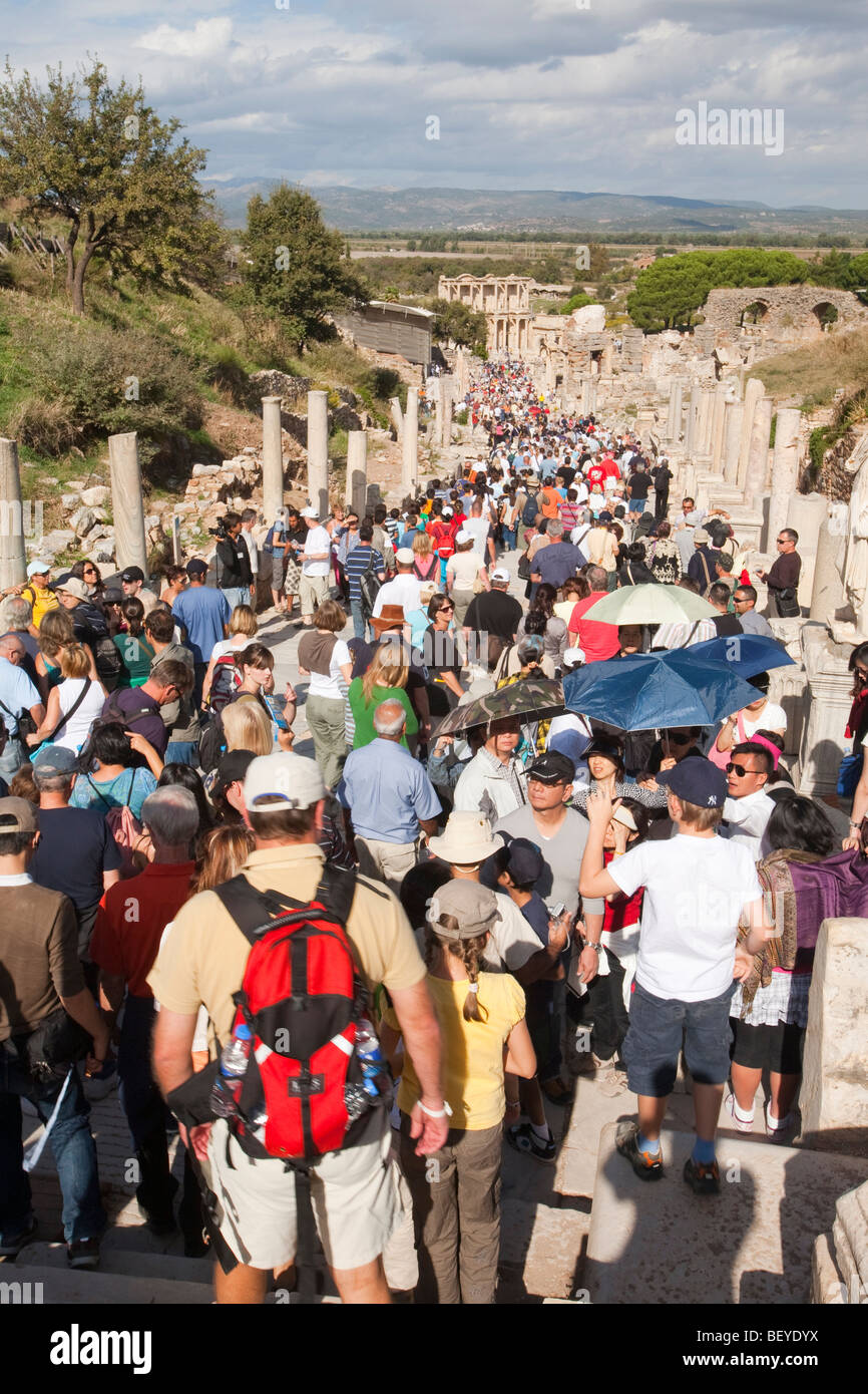 Roman crowd ancient hi-res stock photography and images - Alamy